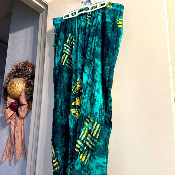 Bali Batiks | Pants & Jumpsuits | 2 Piece Of Palazzo Pant Set In Aloha Batik Motif Euc Gartered ...